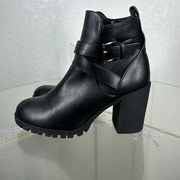 TOP Moda | Shoes | Top Moda Boots | Poshmark